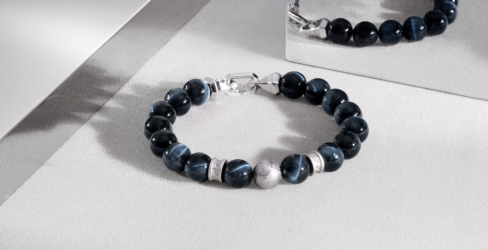 Curated Interlock Clasp